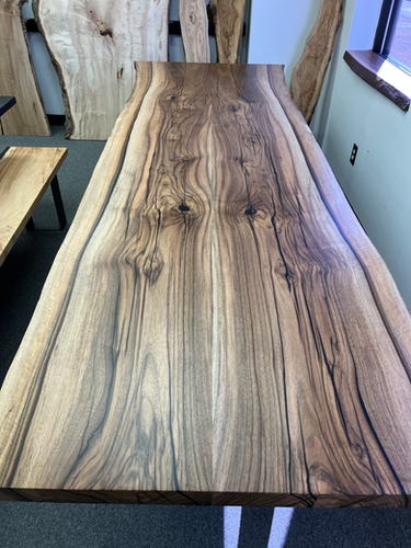 The Gallery Custom Table | Prettymandesigns