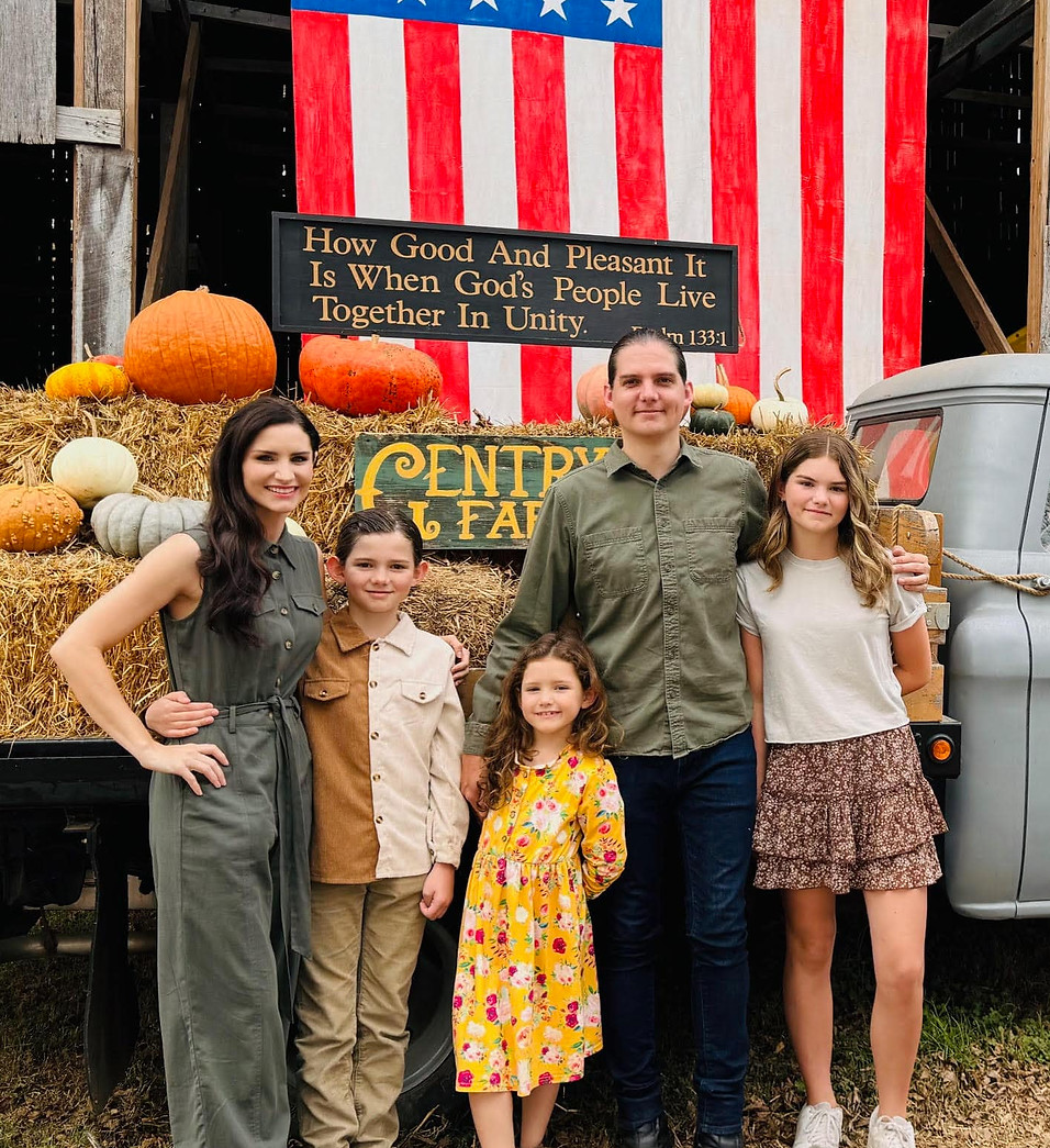 ABOUT | Landon Starbuck