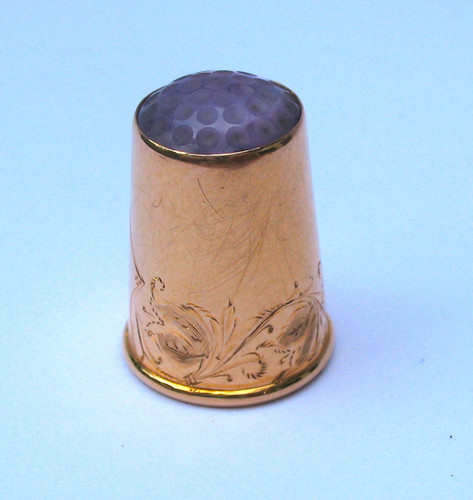 Thimble, 18ct, stone top | The Thimble Society