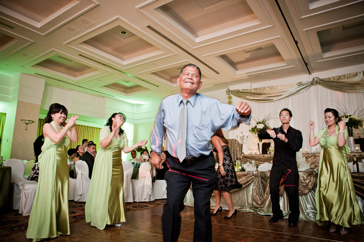 Documentary Wedding Photographer | Christine Hewitt | Canada