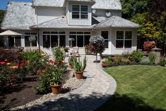 Pacific Pavers & Hardscapes