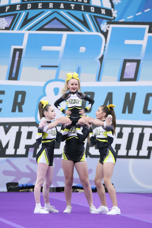 Cheer Gallery | Outlaws-Edge