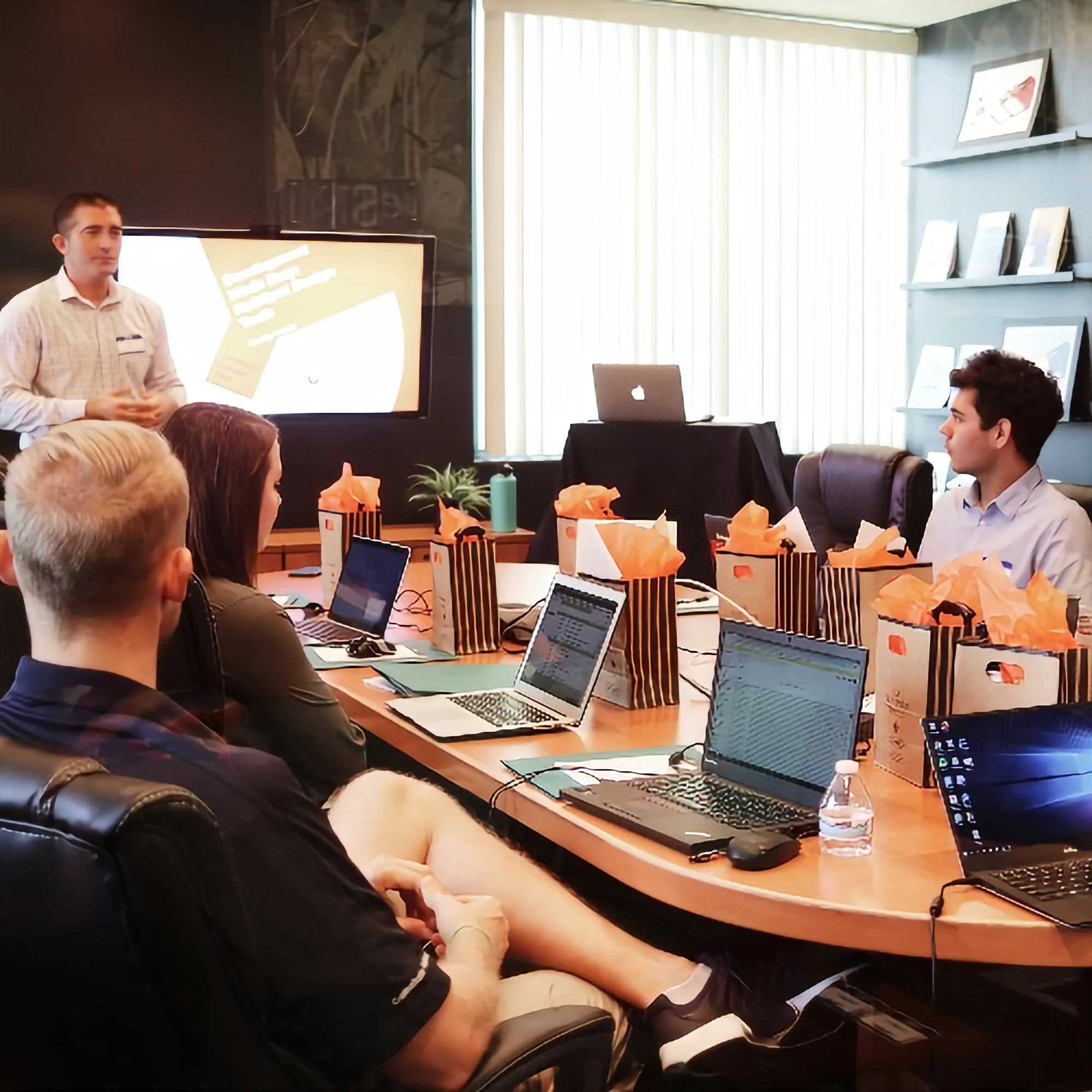 How Can SOC as a Service (SOCaaS) Enhance the Security of Your Business?| Clovin Security