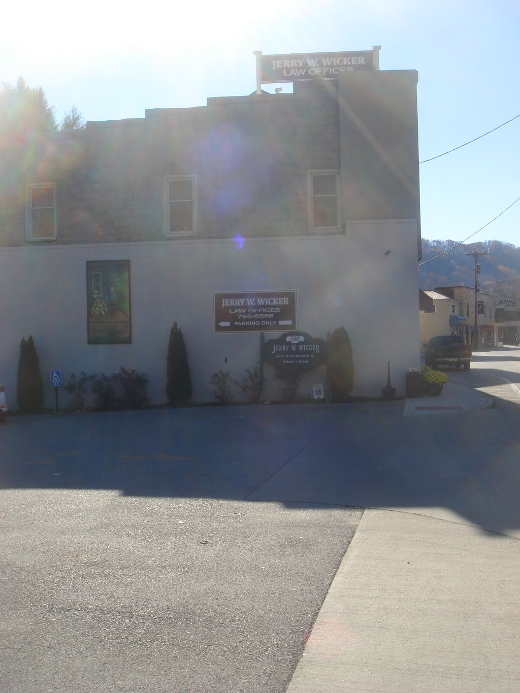 E. Seth Combs, Attorney at Law in Hindman, Kentucky