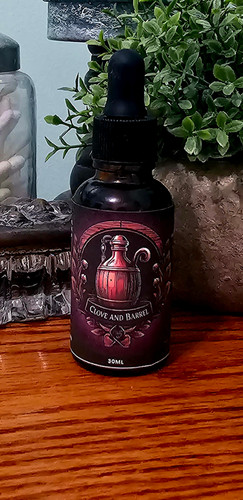 Clove and Barrel Oil 1oz | Small Town Tradition