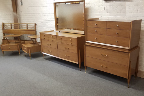 Mid-Century Kent-Coffey Bedroom Suite, "The Auburn" | snowdriftantiques