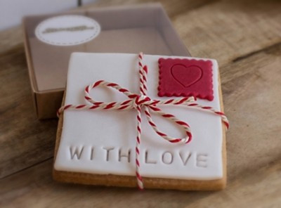 HANDMADE WITH LOVE LETTER COOKIEGRAM | Message Muffins