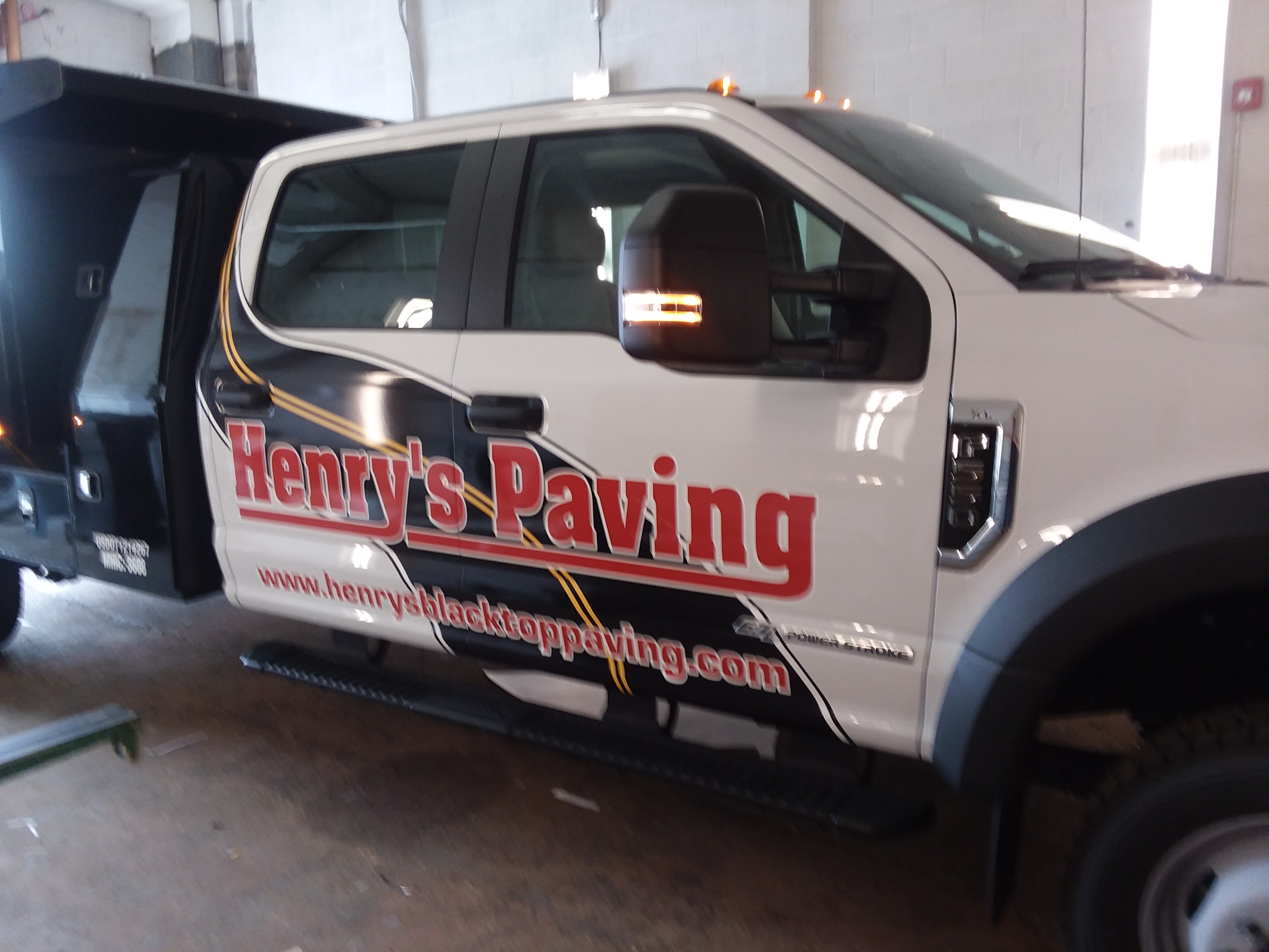 Vinyl Graphics | Banners | Wraps | Hagerstown MD | GS Images