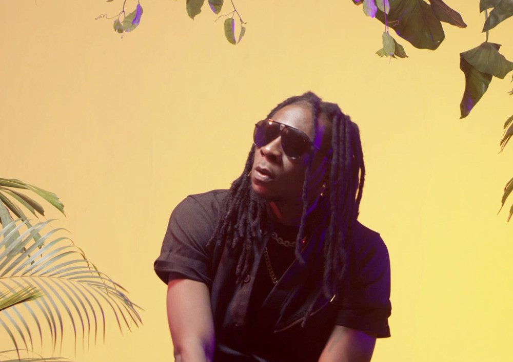 MUGEEZ (R2Bees) | EPK