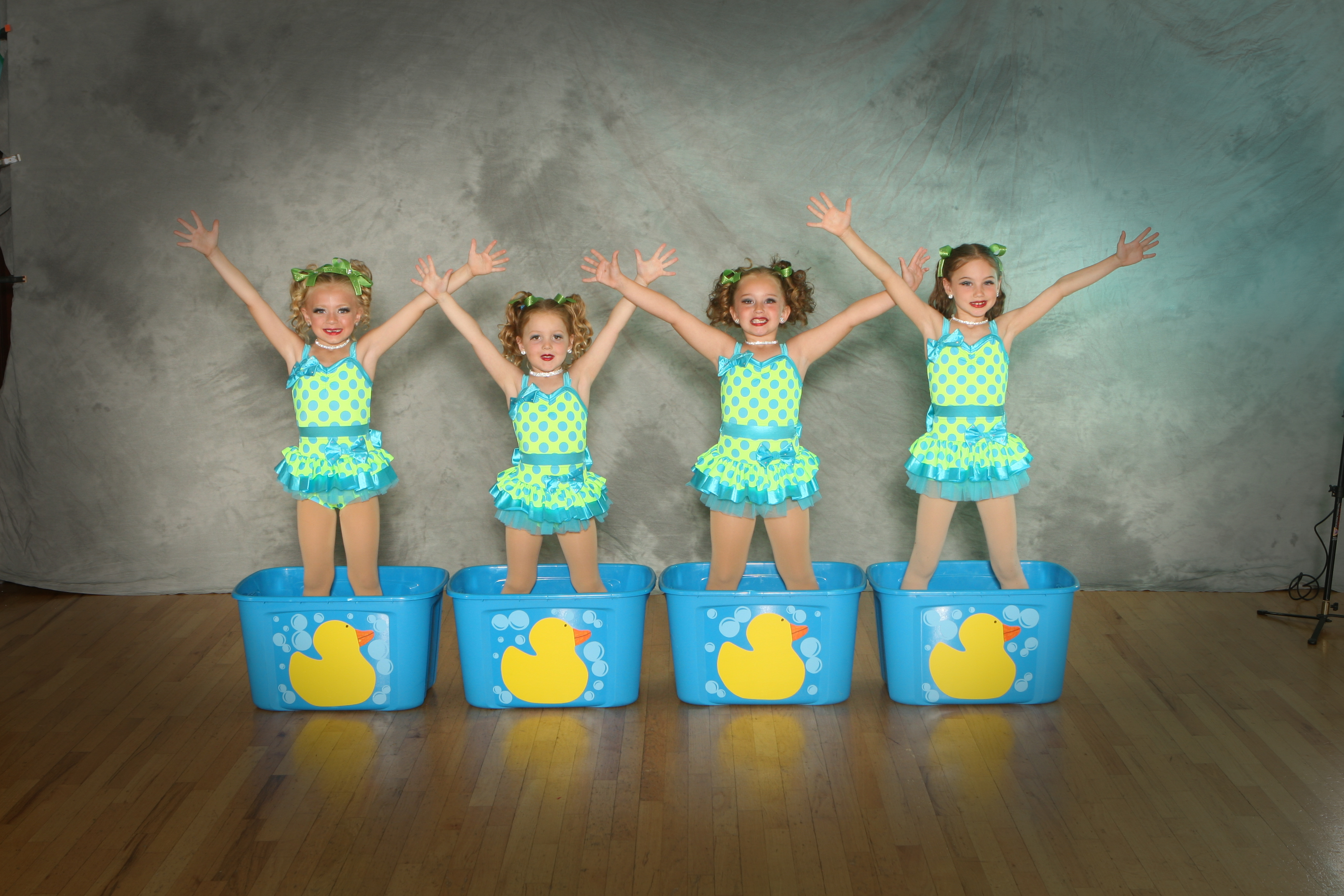 JJ Tumbling Trampoline Dance, Jump Swim Cheer