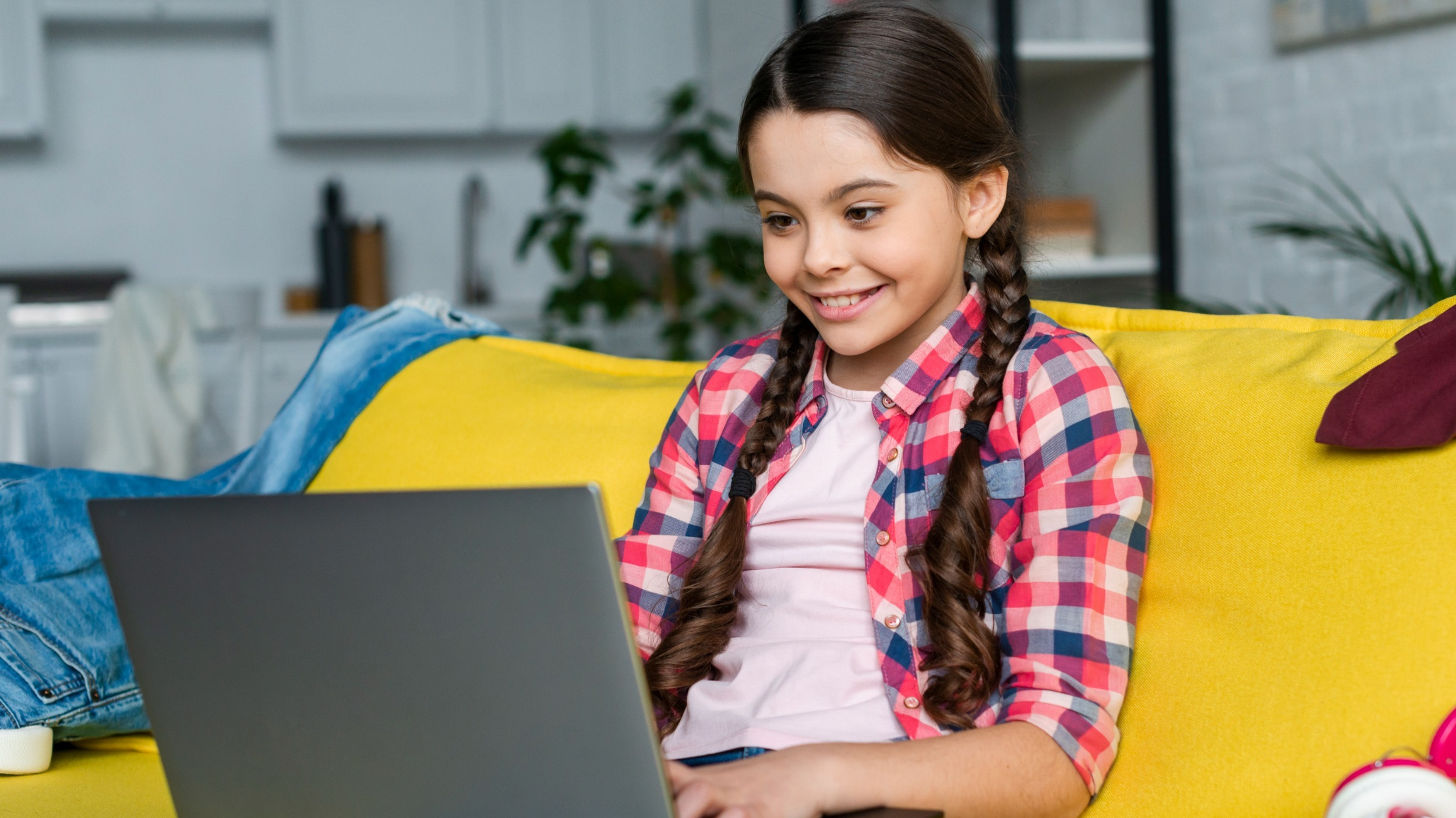 PROGRAMAS EN INGLÉS | helloenglish