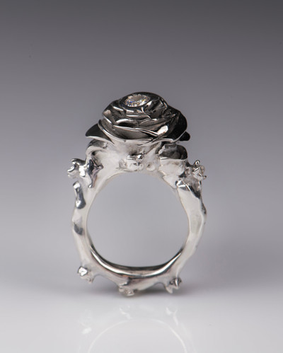 Fountain of Roses - Ring | SCHILLER
