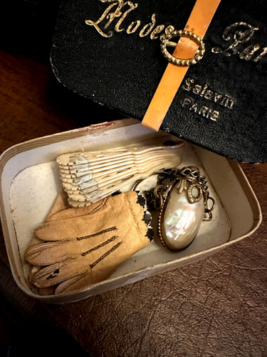 Modes de Paris - Selerin, Paris | Beautiful Bébés