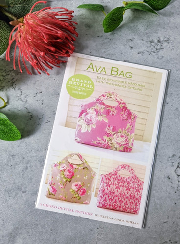 Ava Bag, Schnittmuster by Tanya & Linda Whelan | thenaehtjestore