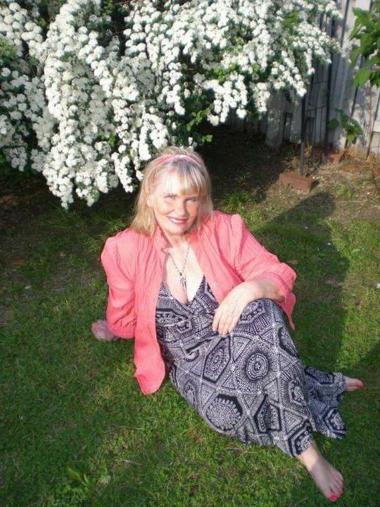 Psychic Medium | United States | Psychic Barbara Mackey