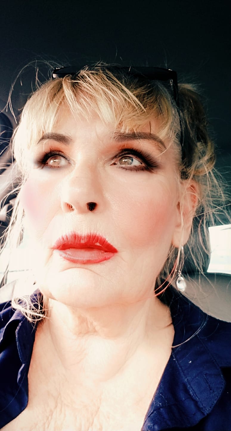 Psychic Medium | United States | Psychic Barbara Mackey