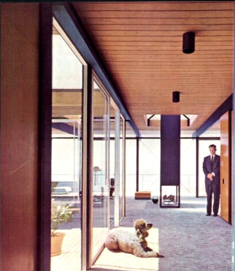 9 of Our Favorite Mid-Century Modern Fireplaces