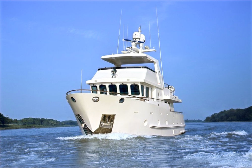 Bering Trawler Explorer Yachts