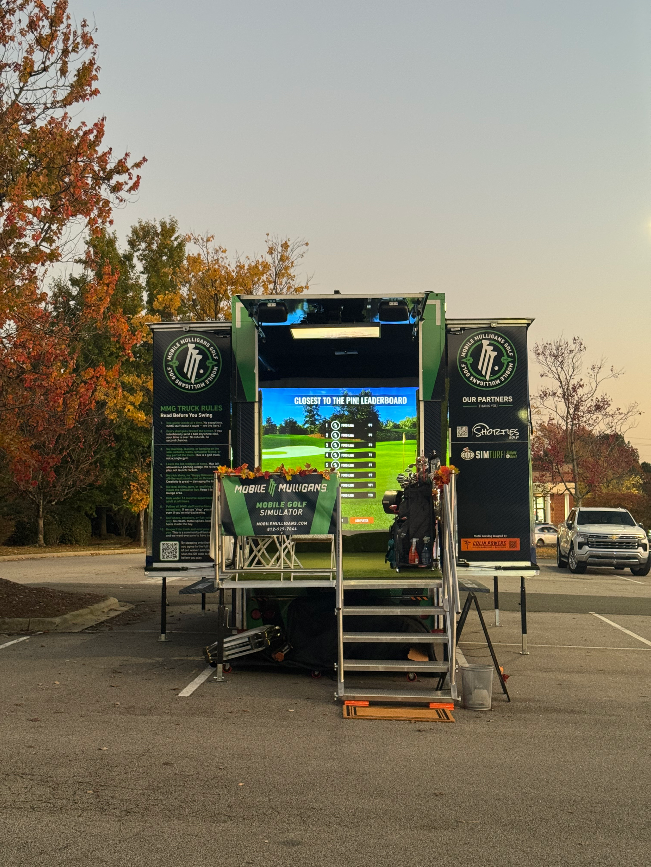 Mobile Golf Simulator for Events in North Carolina | Mobile Mulligans