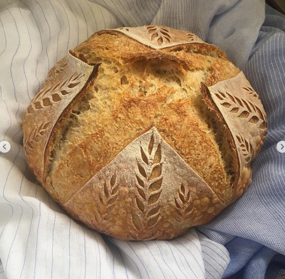 Round Wheat Design | Caroline M Edinger