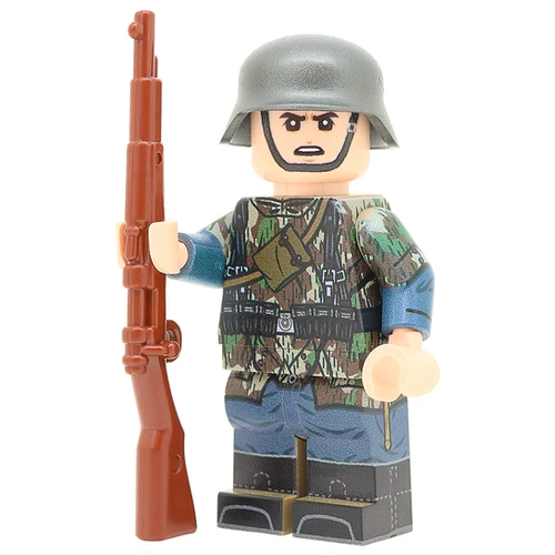 WW2 Luftwaffe Field Division Soldier in Zeltbahn Minifigure | United ...