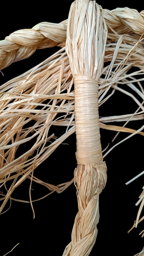 Percheron Raffia Tail Plait | Heavyhorsedec