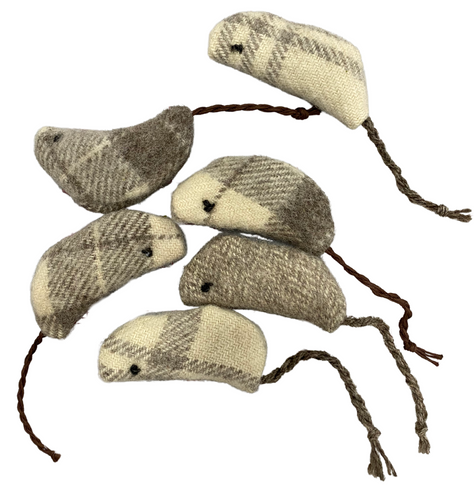 Catnip Toy Mouse | Learn To Sew With Mi