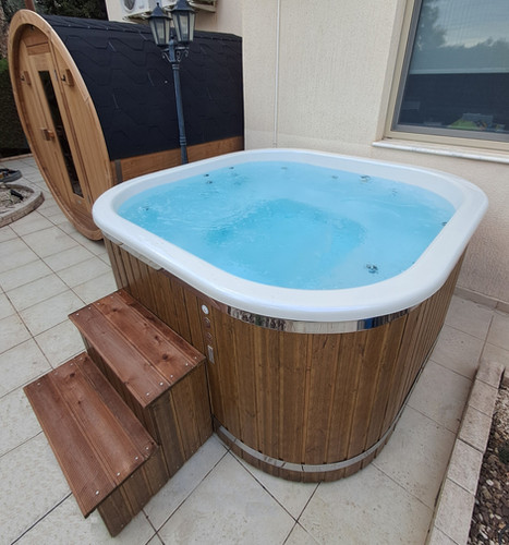 7-8 seater Hot Tub | Gothenburg | Hot Tubs Cyprus