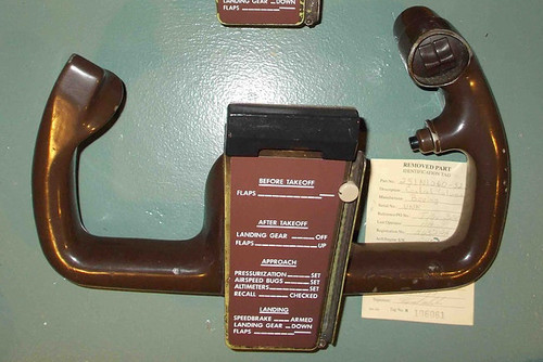 Control Wheels & Control Yokes | Airline Pilot's Historical Society