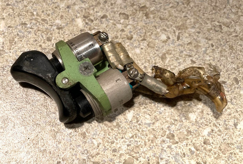 727/737/747 Control Wheel Trigger Switch | aphs