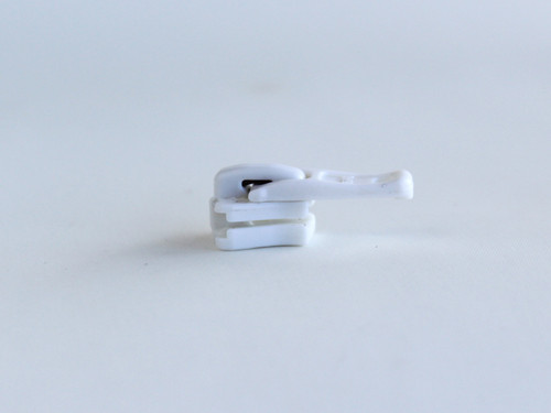 #5 Chunky Zip Slide- Plastic | Ultimate Sails