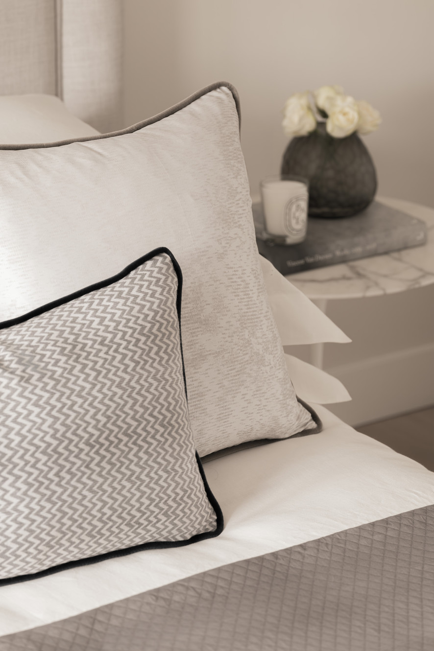 BESPOKE LINENS | ECRU