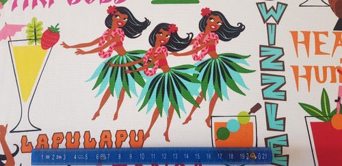 016. Hula girls and cocktails in white | www.madame-minouche