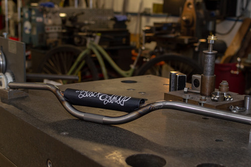 Klunker Bar with Moto Pad | black-sheep