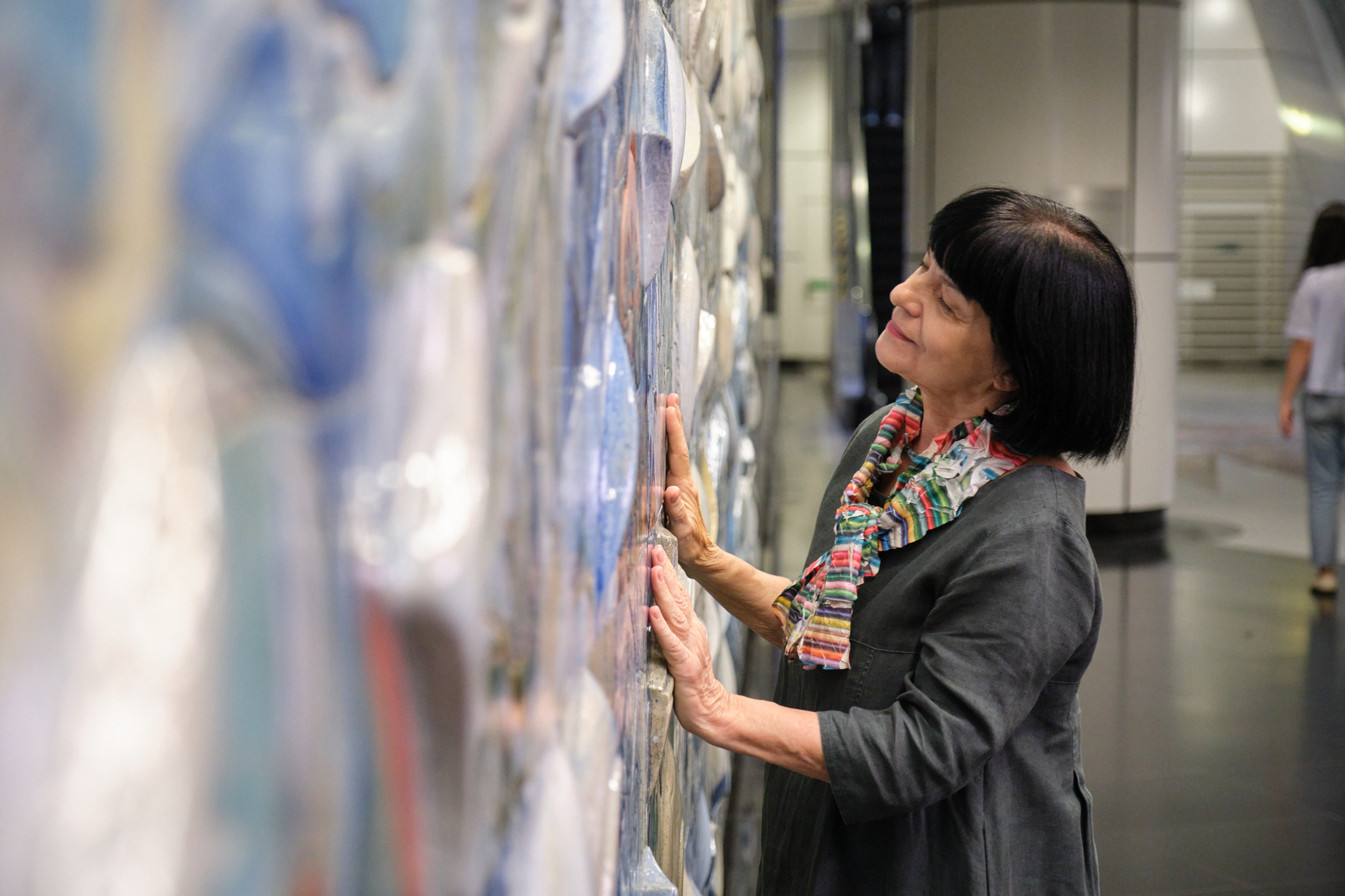 Learn about the art in our MRT stations in this virtual tour!