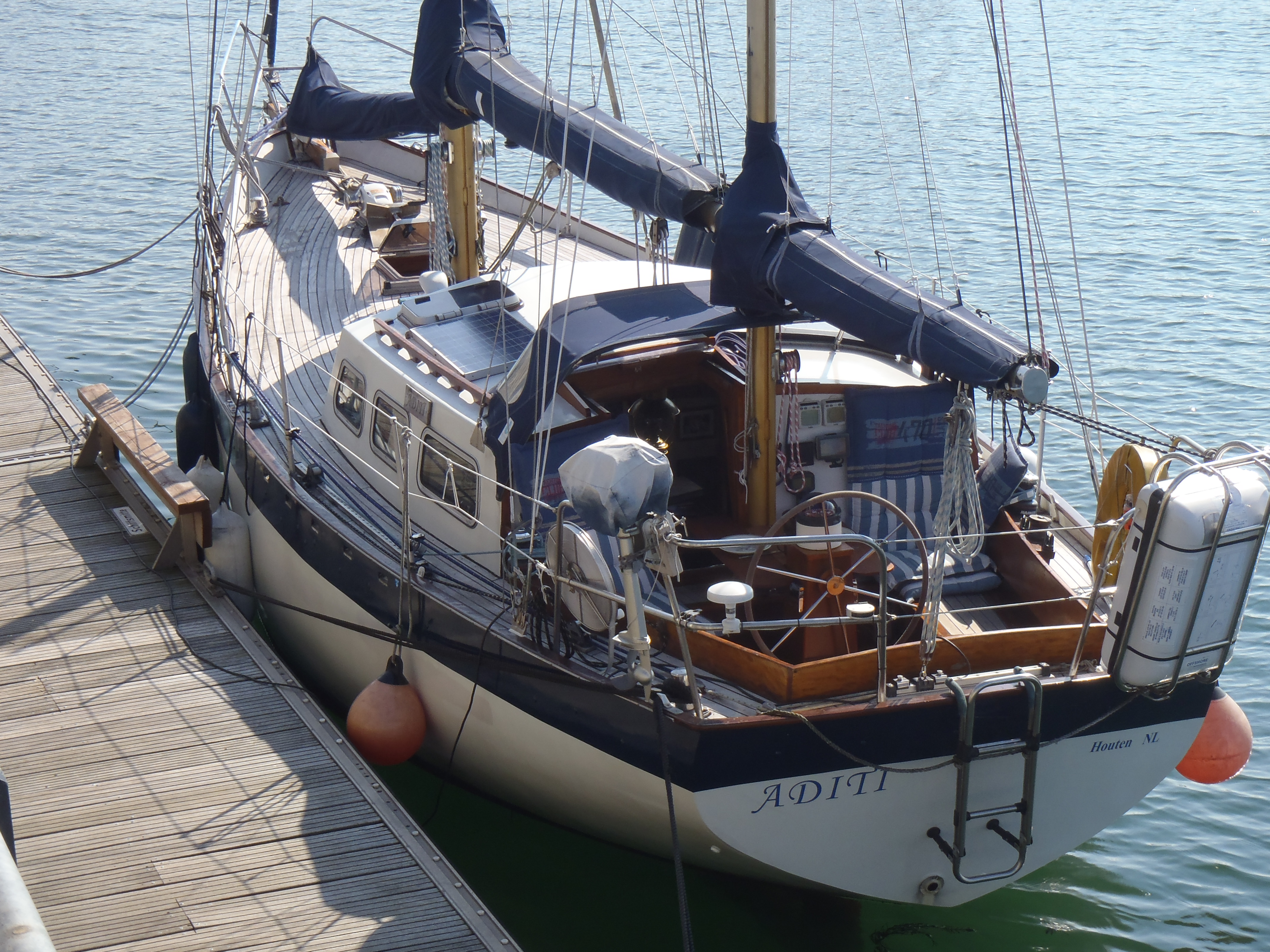 Endurance 35 English | jachtmakelaar