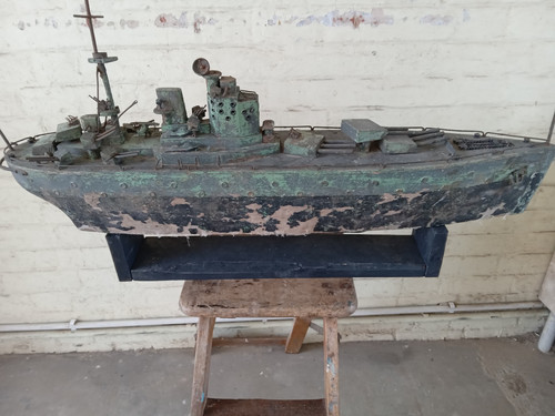 Antique Scratch Built Battleship | L'Authentique