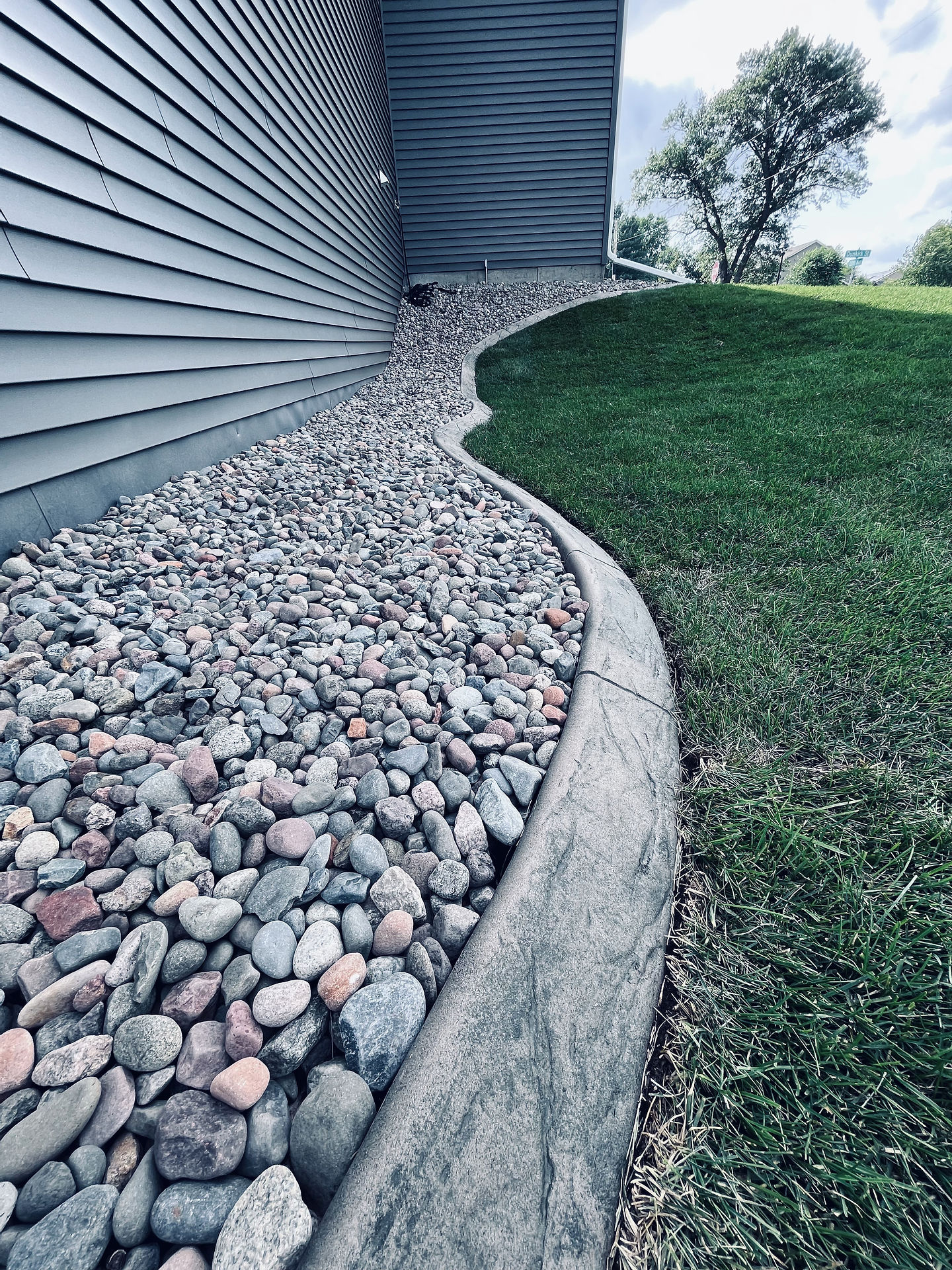 Superior Curbing and Concrete | driveway installation