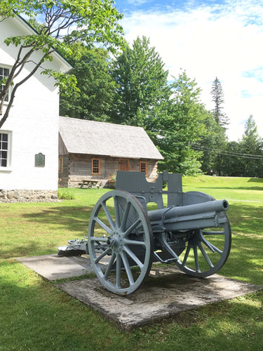 German Field Gun / Canon de campagne allemand | Lac-Brome Museum