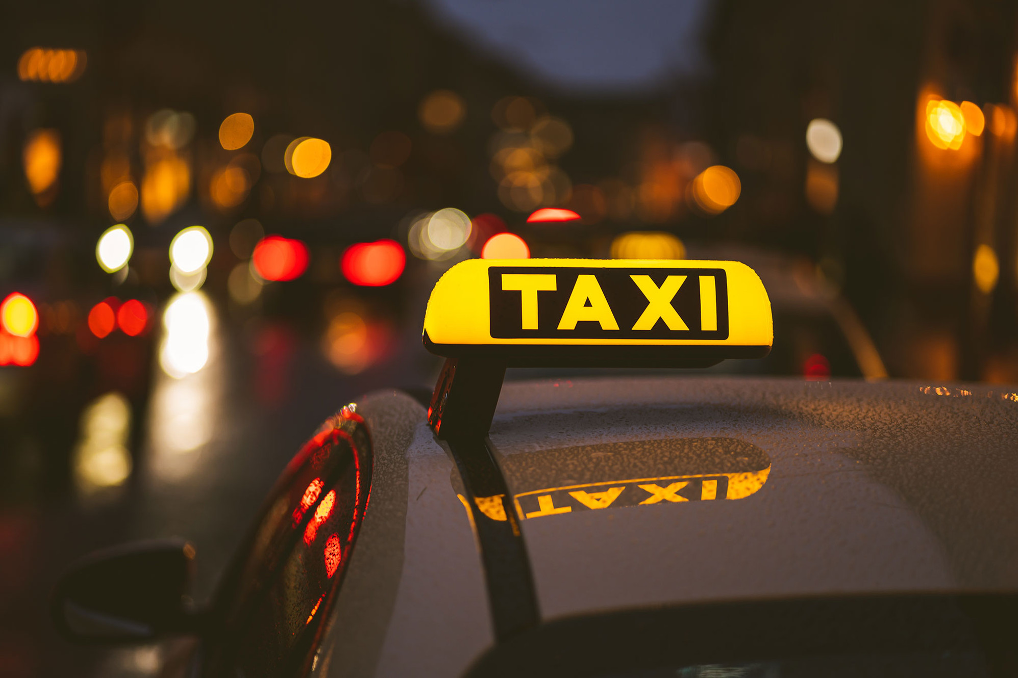 DK Cabs - Taxis In Sligo: Sligo Taxi Numbers - 6 Seater Taxi