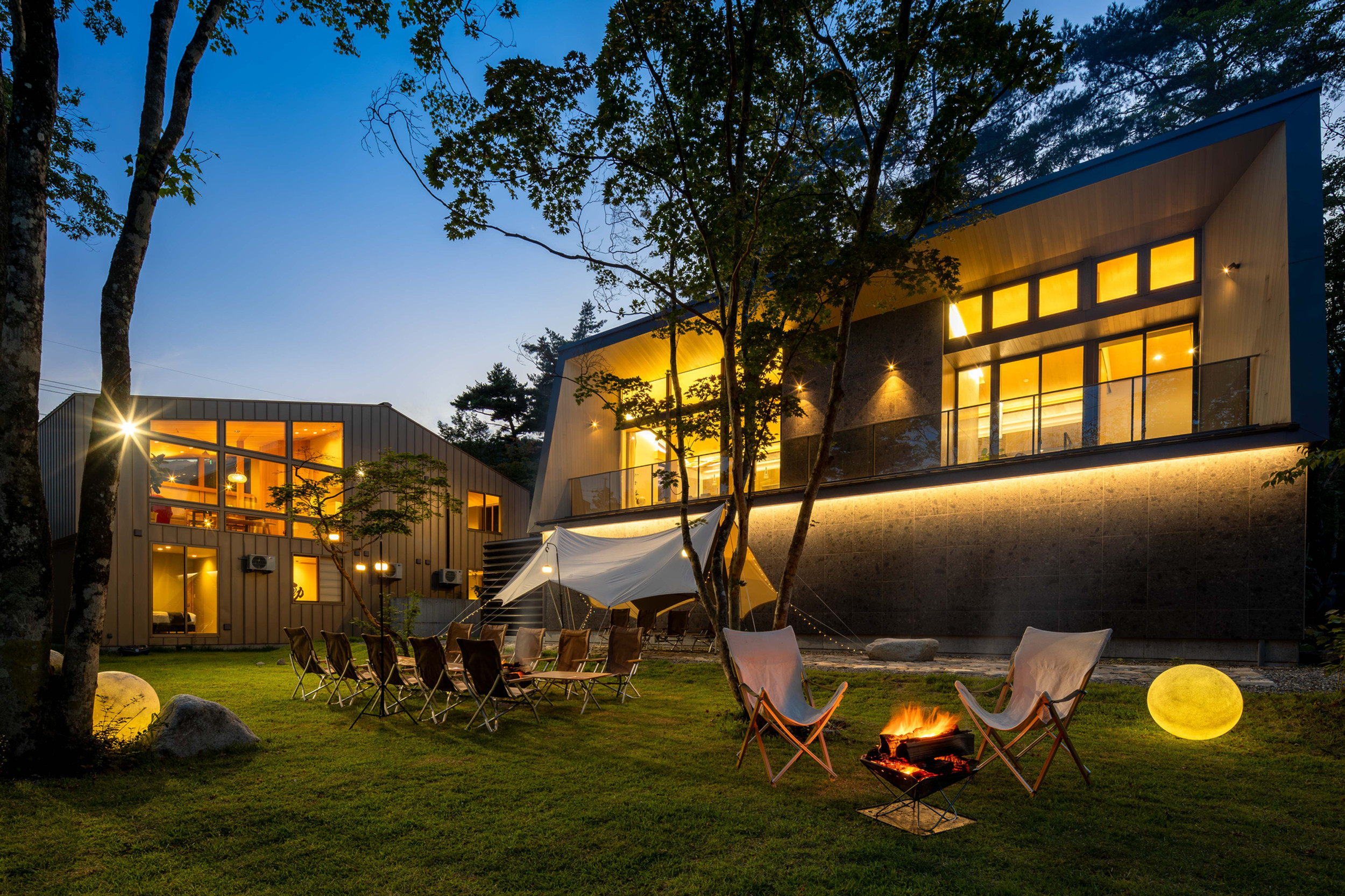 JADE GROUP | Platinum Luxury Villas
