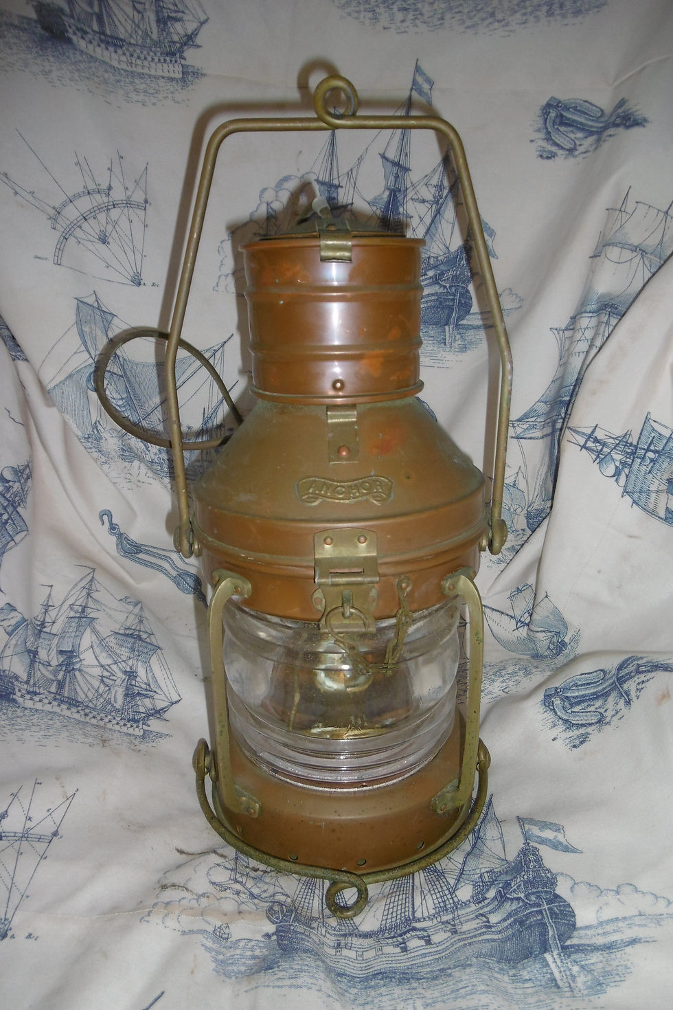 Brass and copper Anchor oil light | Bonds Nautical
