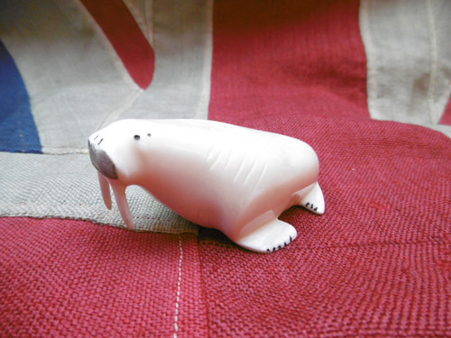 No.473 - Inuit Walrus scrimshaw - Walrus | Bonds Nautical