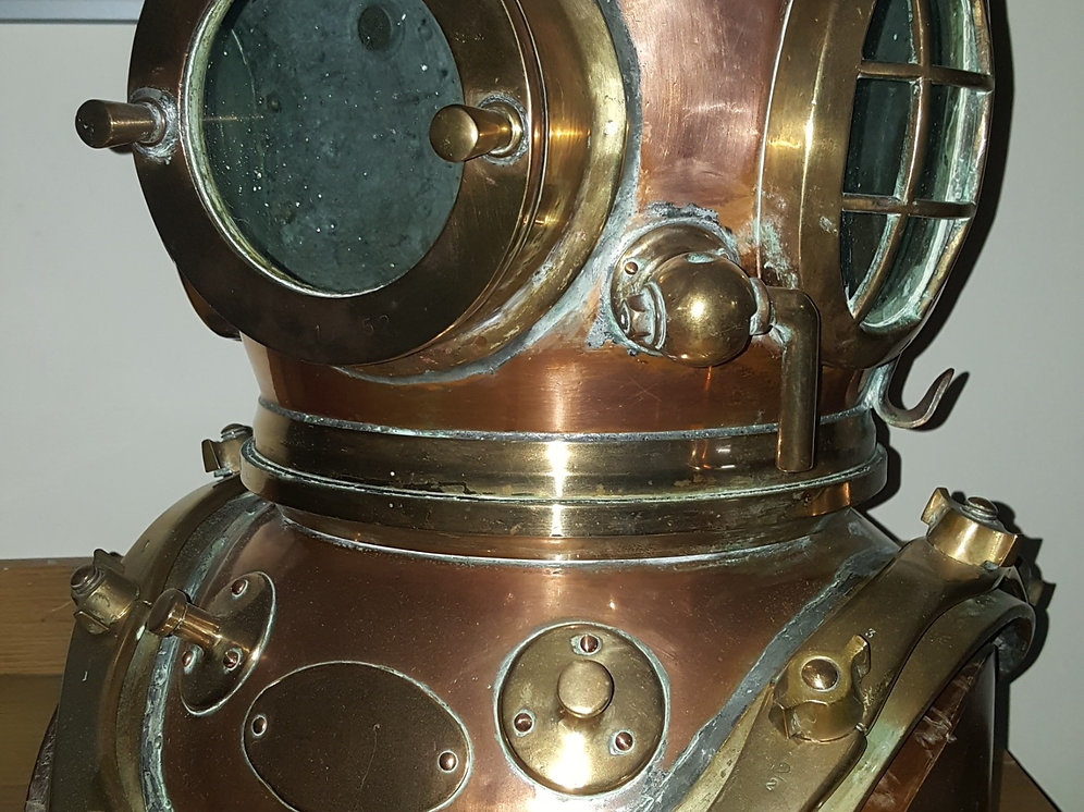 Siebe Gorman 12 bolt diving helmet | Mysite
