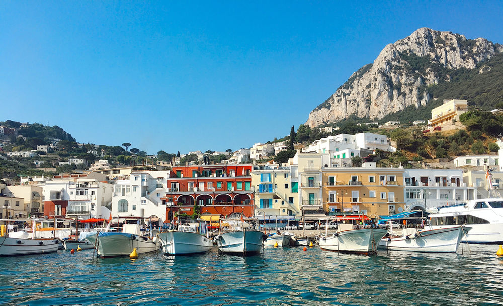 SPECIAL SPOTS IN CAPRI