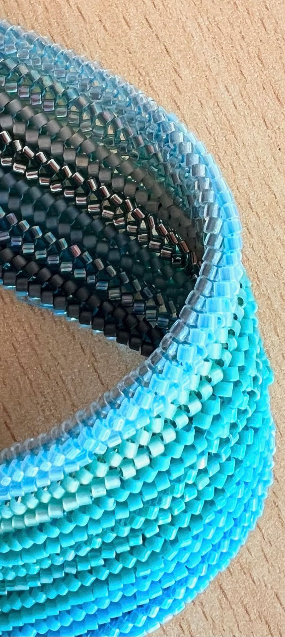 Fran Griffith - Boxed Herringbone - The Mobius Cuff | socialbeadia