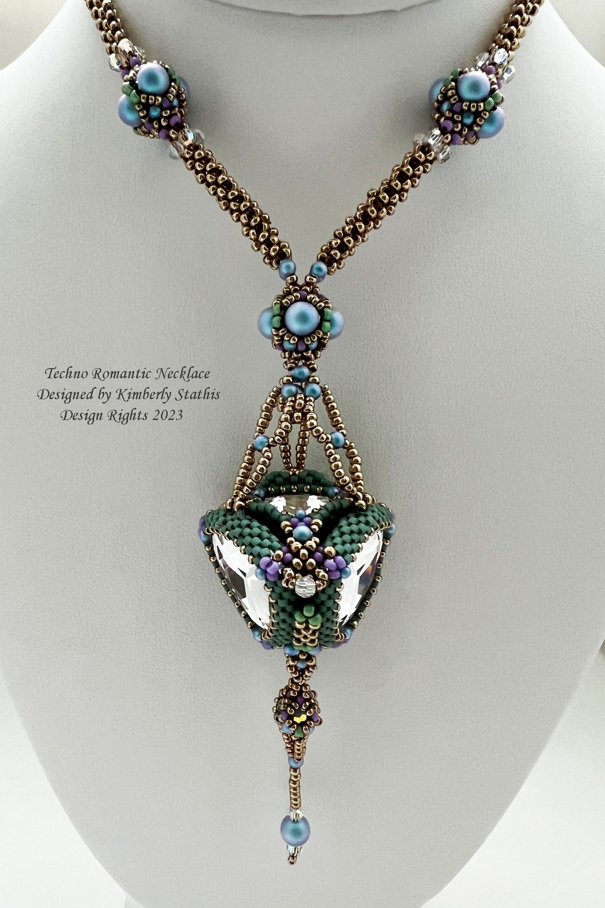 Kim Stathis - Techno Romantic | socialbeadia