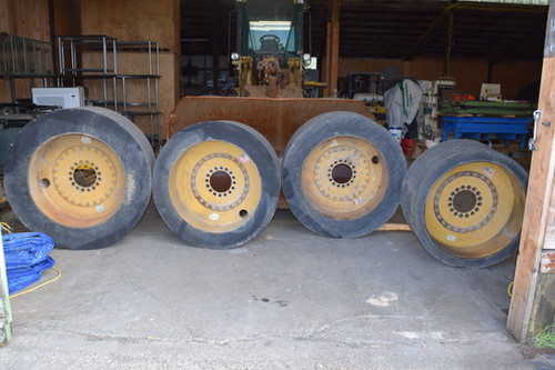 4 used Setco solid tire wheels R74754, Setco wheels | Mysite