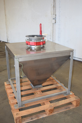 Material Transfer & Storage Hopper 3’ x 3’ x 2 ½ ft tall with 7 ½ inch ...