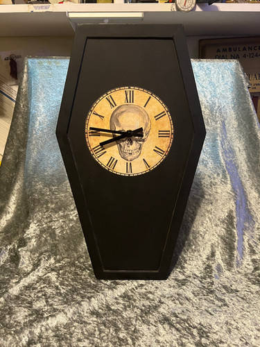 Coffin Clock | Golgotha